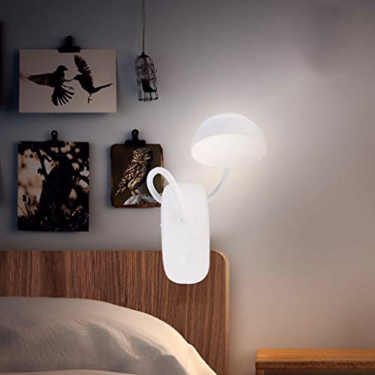 Eye-Caring Clip-on Desk Lamp Charging Plug-in LED Eye Protection Touch Dimming Energy-saving Learning Night Light for Student Dormitory Bed Office lamp (Color : Pink)