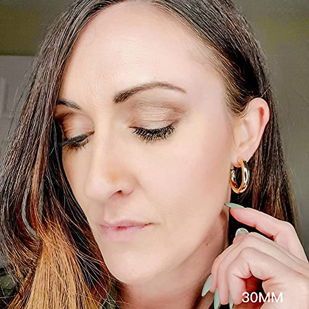 Wlane Small Thick Gold Hoop Earrings for Women, Chunky Gold Hoops 20mm(8 inch)