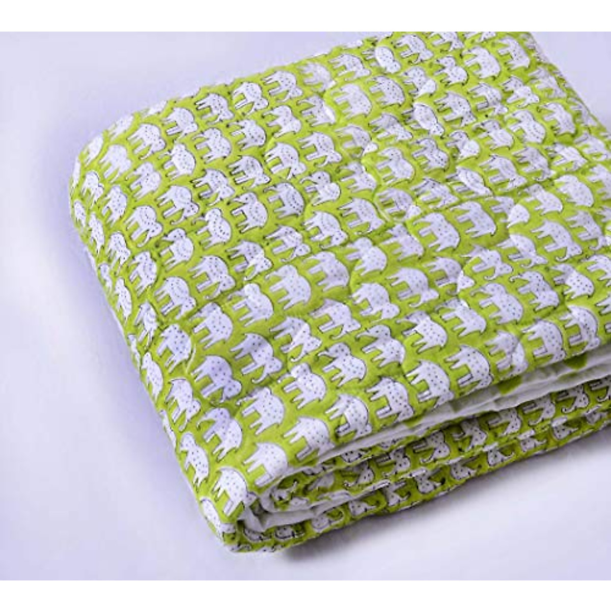 SHIRANYA Unisex Blanket - Animal Print Cotton Baby Quilt Soft Cot Comforter Crib Blanket for All Seasons - Parrot Green - 40"x50"