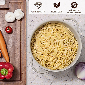 Metal Colander 5 Quart Powder Coated Self-draining Metal Strainer with Base,Kitchen Pasta Fruit Vegetable Basket with Double Handles (Sand Yellow)