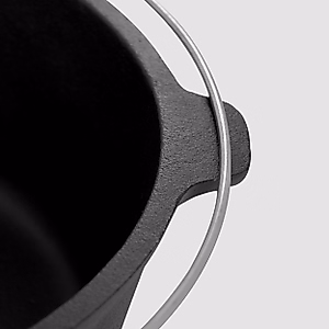 ExcelSteel with Handle, Perfect for Home Cooking and Outdoor Fireside 6 QT Cast Iron Camp Dutch Oven, Black