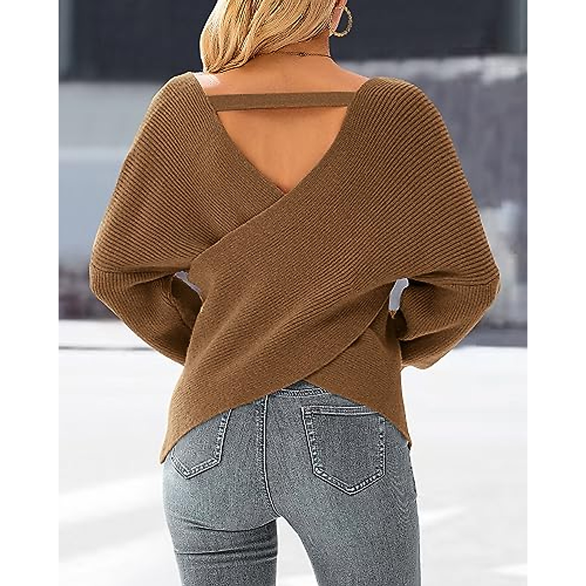 KIRUNDO 2023 Fall Winter Women's Long Sleeve Cross Wrap V Neck Knit Sweater Off Shoulder Backless Casual Pullover Tops(Camel, Small)