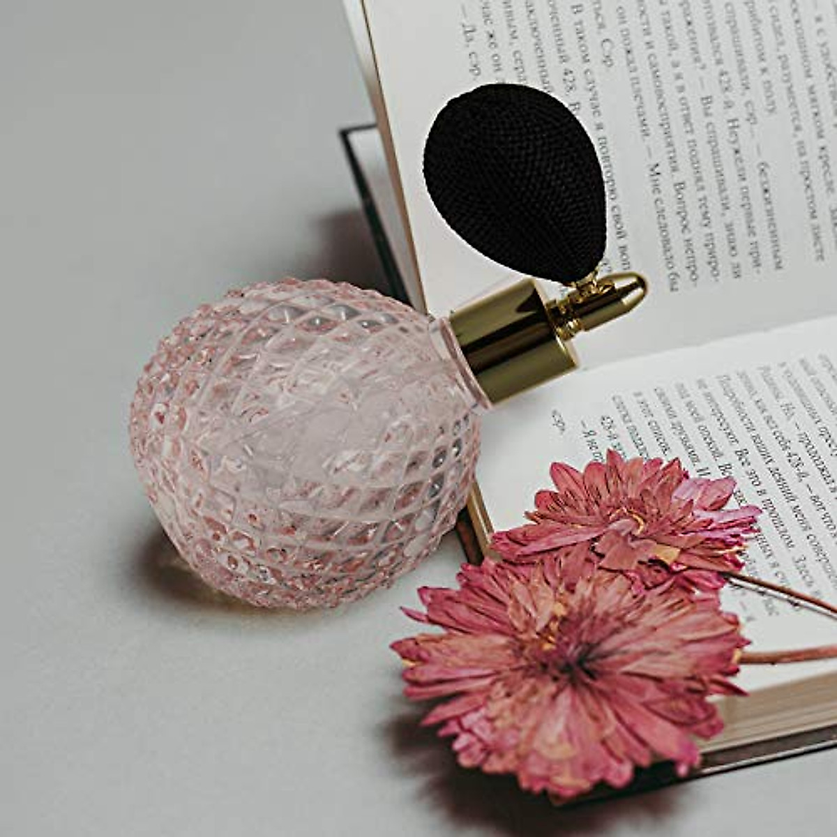 FOMIYES Vintage Perfume Bottle, 100ML Crsyle Spray Bottle Refillable Empty Glass Bottle Perfume with Air Bulb for bartender Home Bar (Pink)