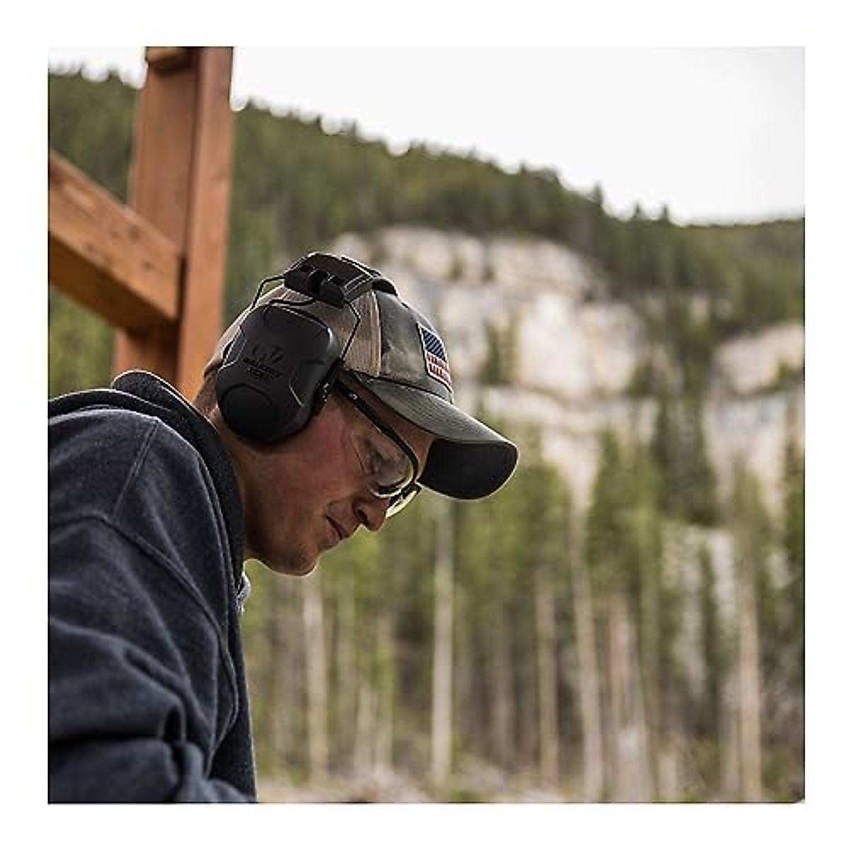 Walker's XCEL 500BT Digital Electronic Ear Protection Muff and Protective Case -Ear muffs provide hearing protection, voice clarity & Bluetooth for work and range use - 4 Listening Modes (2 Items)