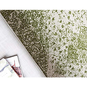 Rugs.com Dover Collection Rug – 2' x 3' Green Low-Pile Rug Perfect for Entryways, Kitchens, Breakfast Nooks, Accent Pieces