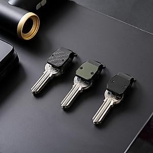 Compact Metallic Mini Key Organizer Keychain - Aluminum Key Holder, Key Case, Green.