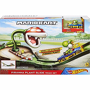 Hot Wheels Mario Kart Track Set Assortment 4 Different Tracks with Mario Kart 1:64 Scale Vehicles and Nemesis From Video Game Gift for Kids 3 Years and Older