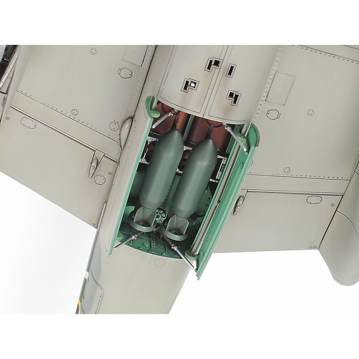 Tamiya 61062 1/48 De Havilland Mosquito FB-MK.6 Plastic Model Airplane Kit