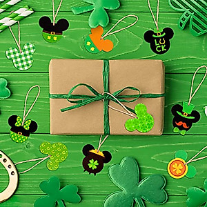 30Pcs St. Patrick’s Day Mouse Wood Hanging Ornaments Shamrock Lucky Clover Hanger Bauble Trefoil Pendant with Rope Irish Mouse Decoration Embellishments Gift Tag Crafts Supplies for Party Home Decor