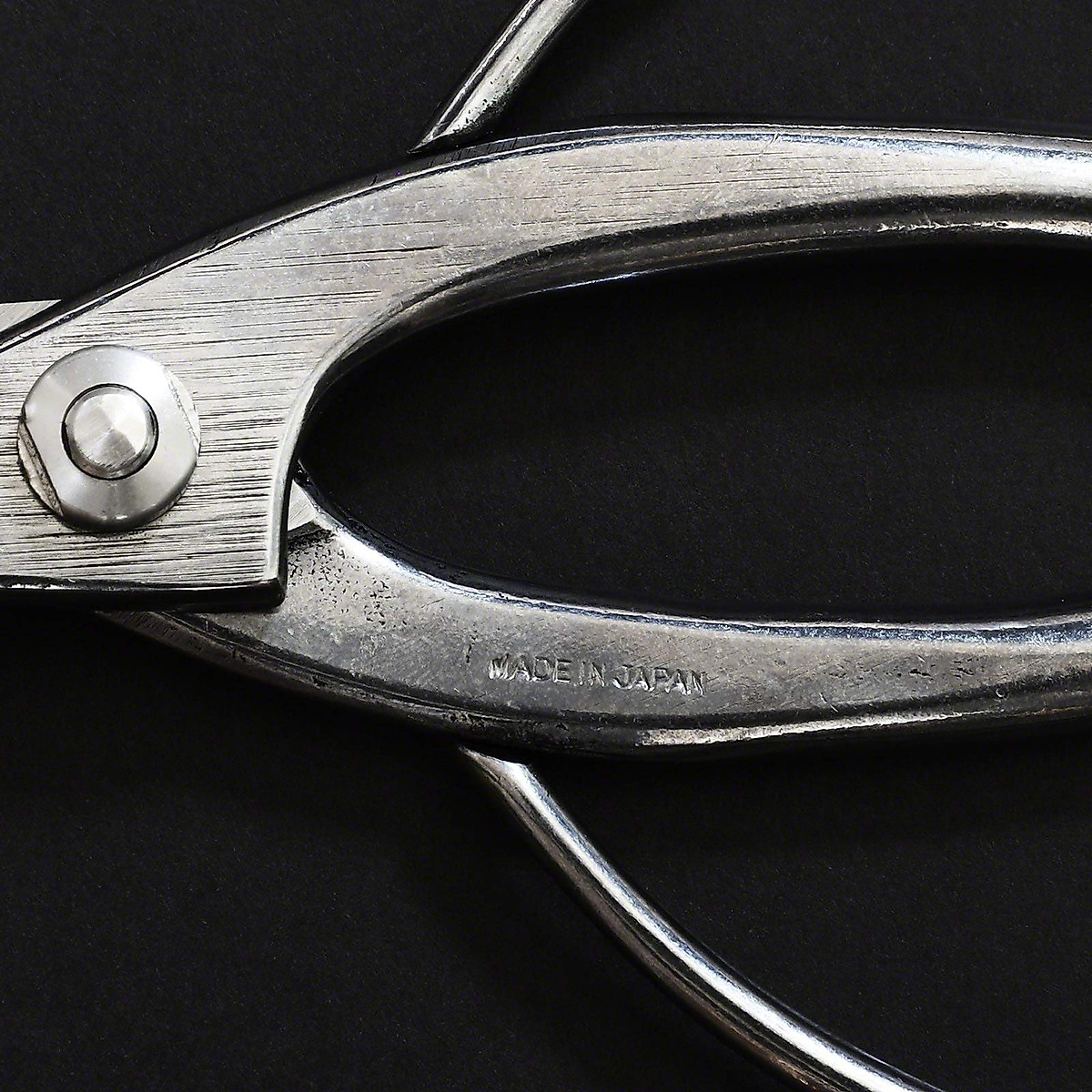 Wazakura Stainless Steel Series Traditional Bonsai Scissors, Made in Japan 7 in (180 mm), Hasami Pruning Shears, Professional Garden Tools (Traditional Stainless Steel)
