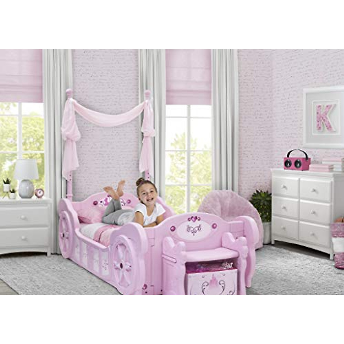 Delta Children Disney Princess Carriage Toddler-to-Twin Bed