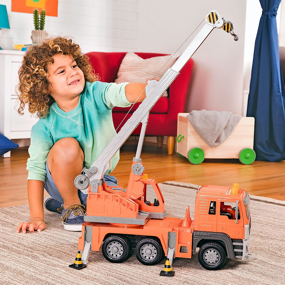 Driven by Battat – Large Toy Crane Truck For Kids – Toy Construction Vehicle – Lights & Sounds – Movable Parts – 3 Years + – Standard Crane Truck