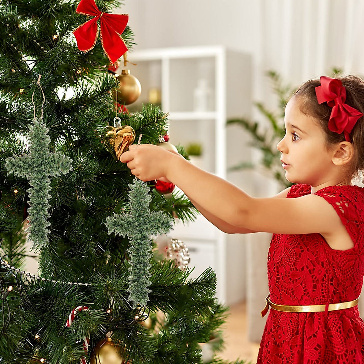 DOITOOL Cross Metal Wire Wreath Frame Set of 2 Easter Cross Wreaths for Front Door DIY Metal Wire Wreath Frames for Easter Day Garden Decorations (15. 7x7 Inch)