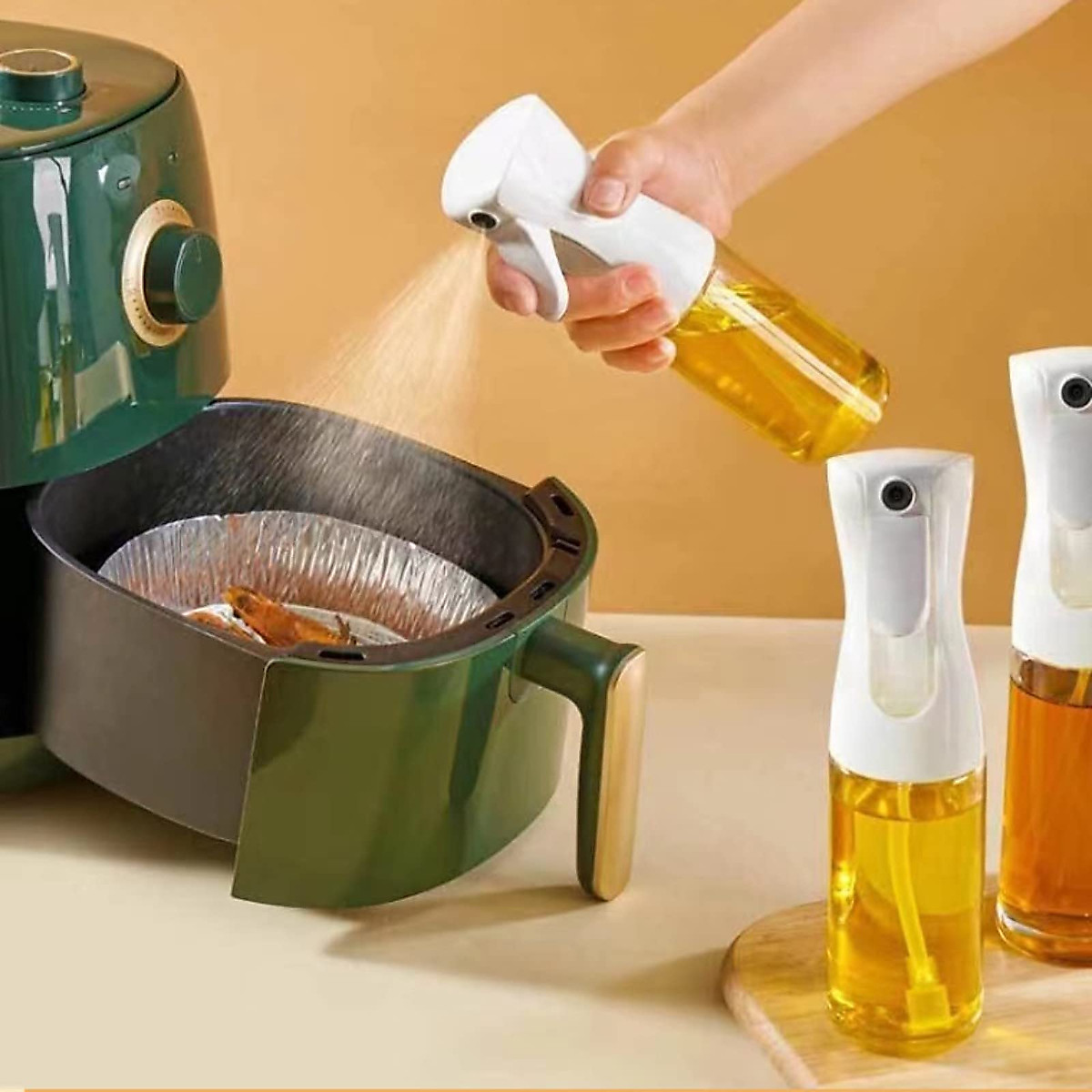 Oil Sprayer for Cooking, 220ml Glass Olive Oil Sprayer Mister, Olive Oil Spray Bottle, Kitchen Gadgets Accessories for Air Fryer, Canola Oil Spritzer, Widely Used for Salad Making, Baking, Frying, BBQ