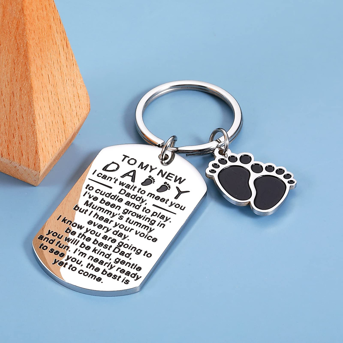 New Dad to Be Gifts Keychain Pregnancy Baby Announcement Gifts for Dad Men First Time Father's Day Gifts Soon to Be Daddy Gifts for Him First Time Dads Moms Gifts for Husband from New Mommy Wife
