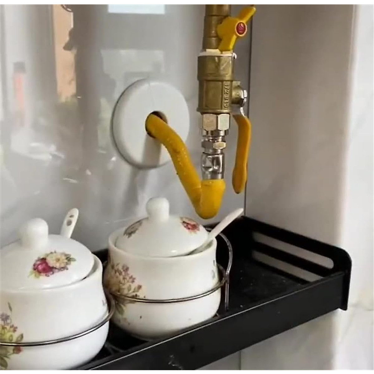 2 pcs Wall Split Flange Self-Adhesive tape Round Escutcheon Various pipes Plate Cover for Water Pipe Faucet Decoration Accessories (33mm/1.32in)