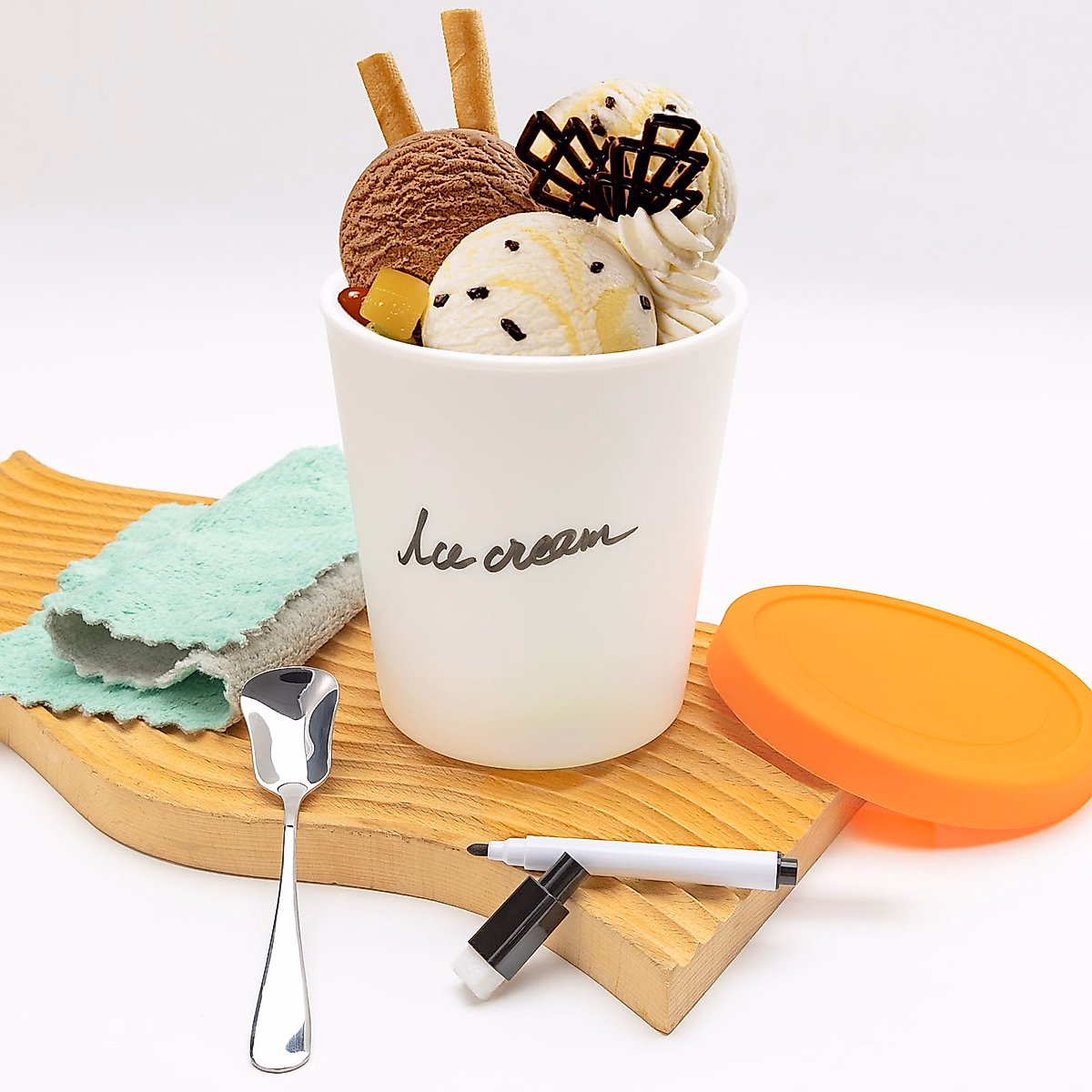 Belle&Beau 4 Pack Ice Cream Containers Set (1 Quart Each) with Silicone Lids, Ideal for Homemade Ice Cream, Sorbet, and Gelato, Dishwasher Safe, Includes 1 Erasable Marker, 1 Scoop, and 1 Cloth