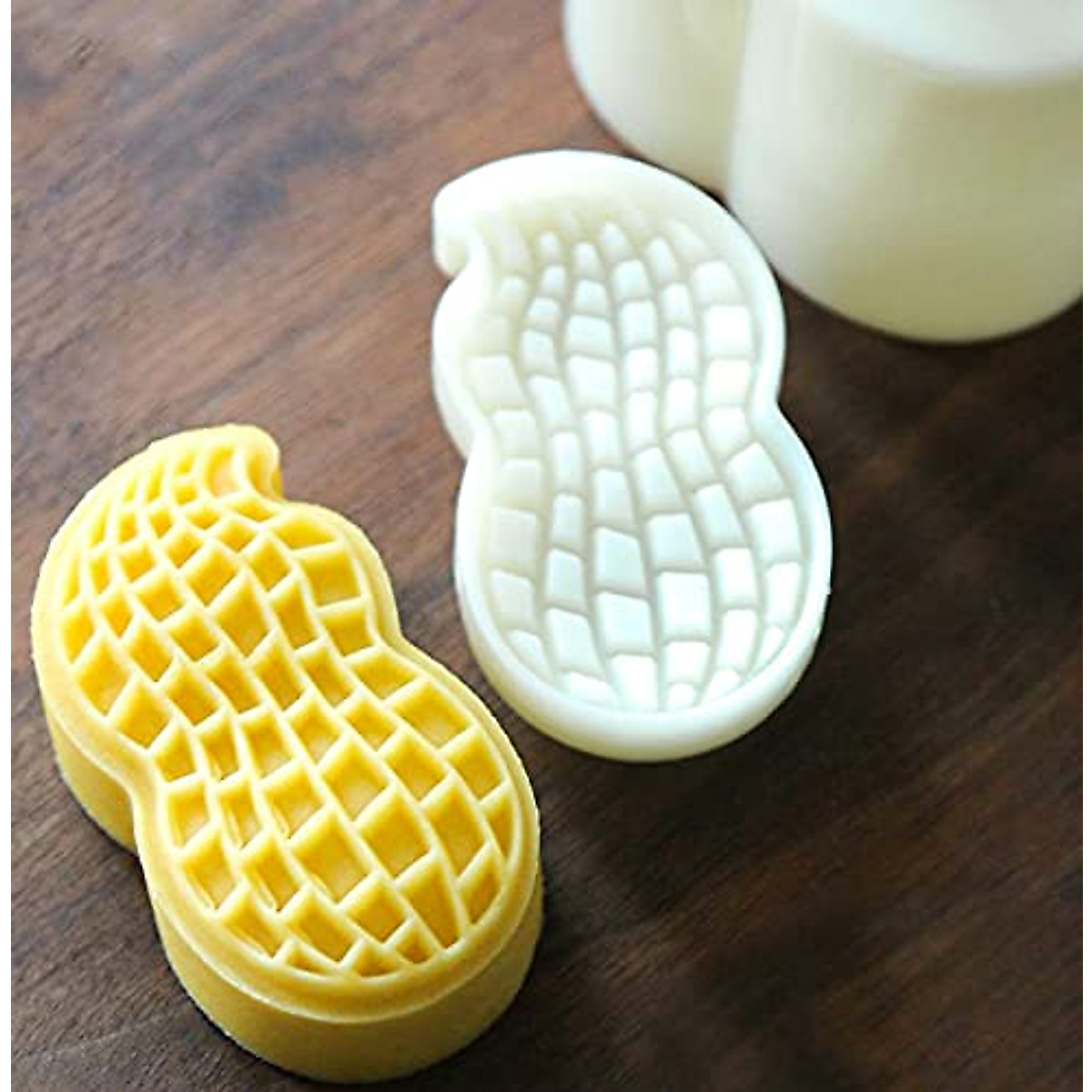 WOIWO 2 PCS Creative Mini Peanut Mooncake Mold 3D Peanut Mung Bean Cake Without Touching Hands Pressing Baking Mold
