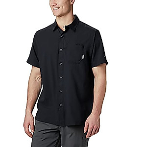 Columbia Men's Slack Tide Camp Shirt, Black, Medium
