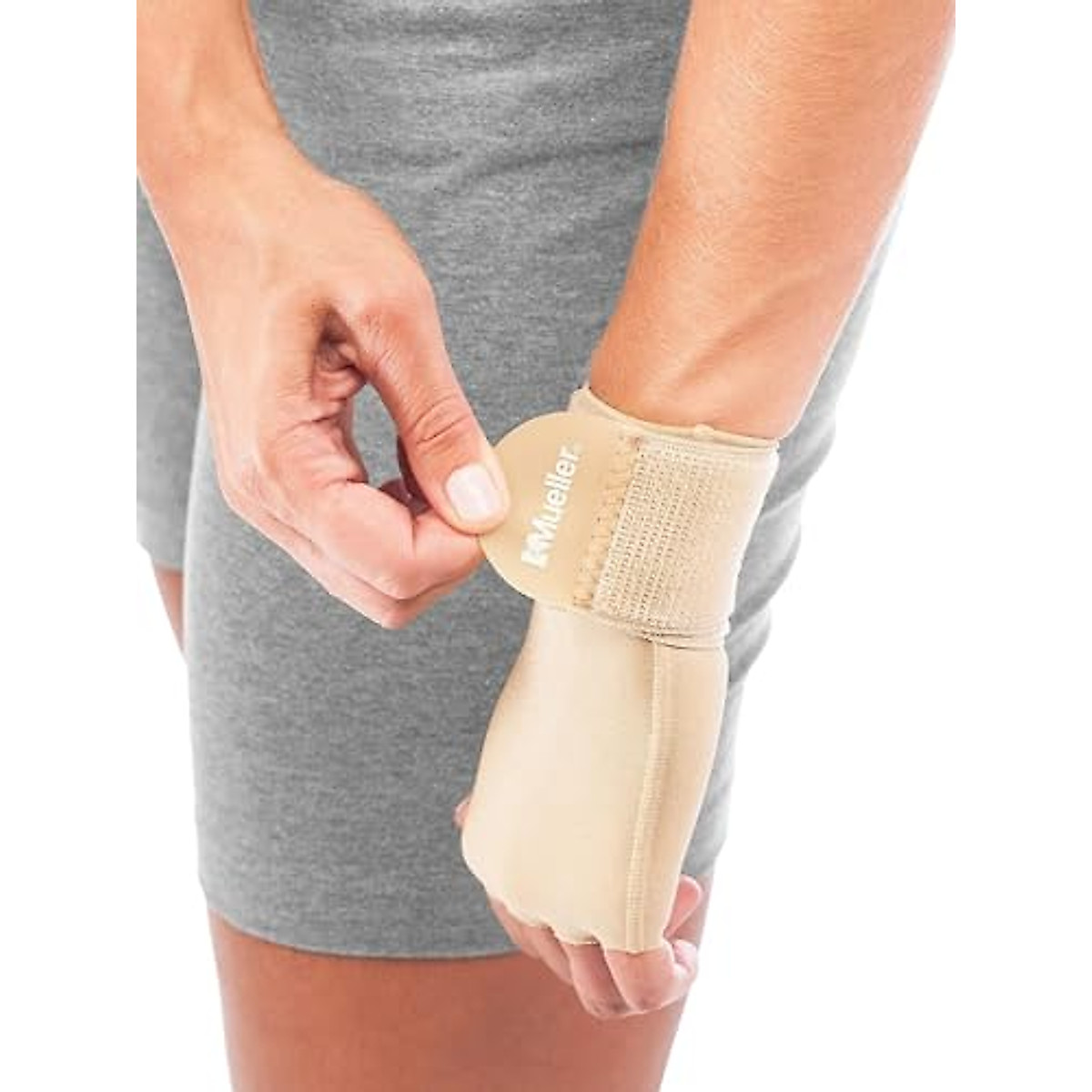 MUELLER Sports Medicine Arthritis Compression Glove, Hand and Wrist Support, Fits Right or Left Hand, For Men and Women, Beige, Small/Medium