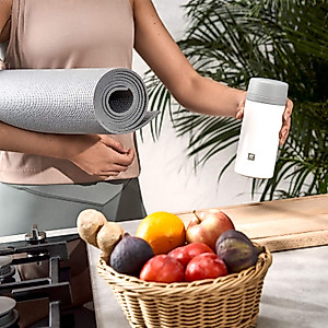 Zwilling Thermo Thermos Flask, Integrated Filter Insert, Vacuum Flask for Tea & Infused Water, Double Wall Insulation, 420 ml, Height: 17,2 cm, Black