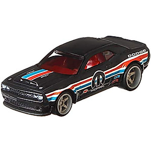 Hot Wheels 18 Dodge Challenger Vehicle