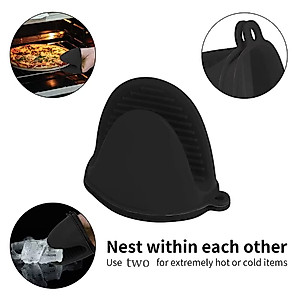 Silicone Pot Holders Set of 2 - Oven Mitts Heat Resistant, Silicone Potholders for Kitchen, Mini Oven Mitts Rubber Oven Glove, Thicken Pot Holders Kitchen Mittens Pinch Mitts, Cute Cooking, Red