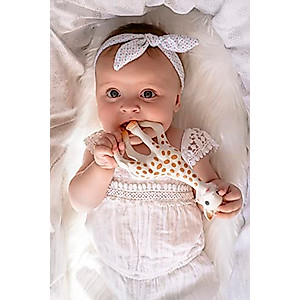 Vulli Sophie The Giraffe New Box, Polka Dots, One Size, 1 Count (Pack of 1)