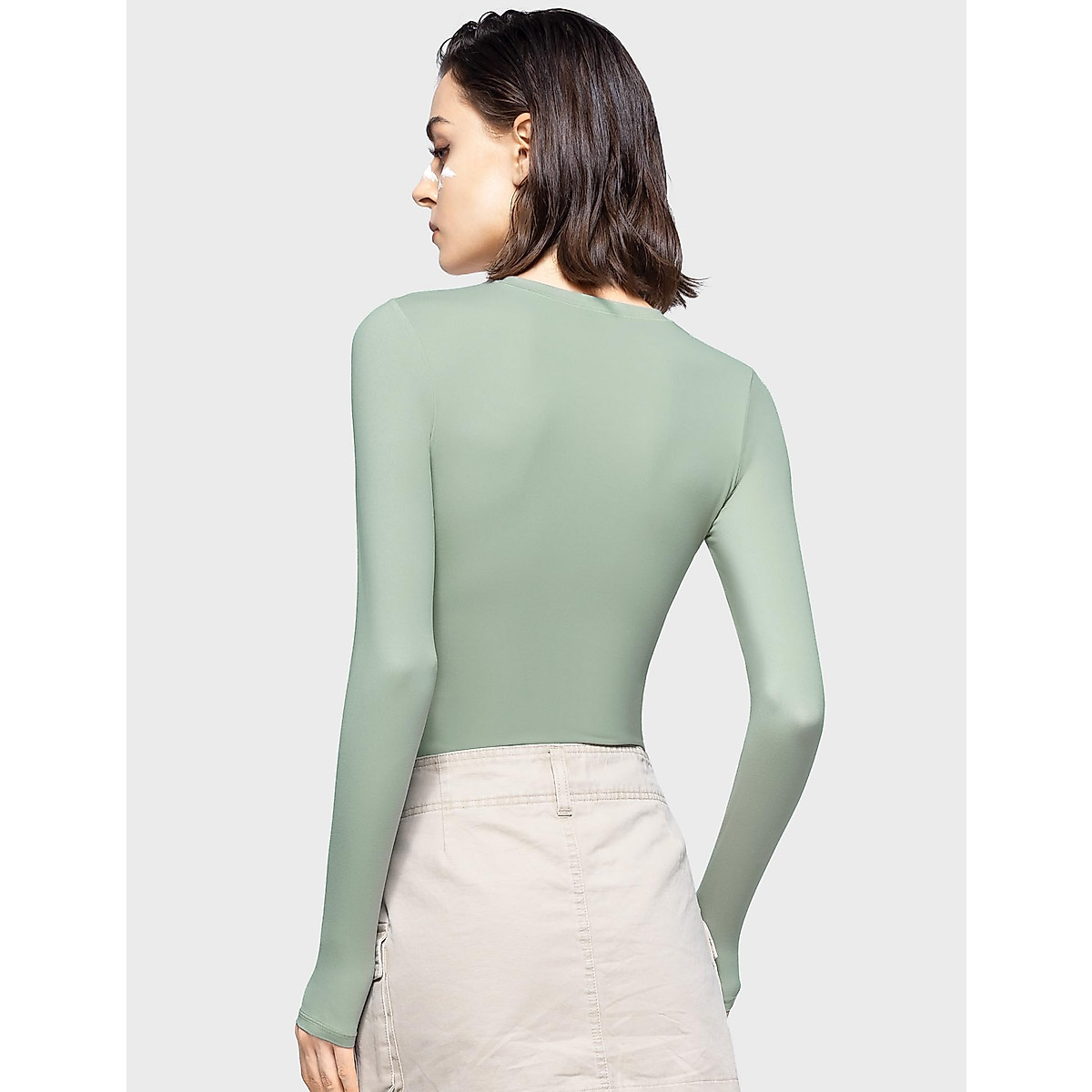 PUMIEY Women's Long Sleeve T Shirts Crew Neck Slim Fit Going Out Tops for Women Sexy Basic Tee, Sage Large