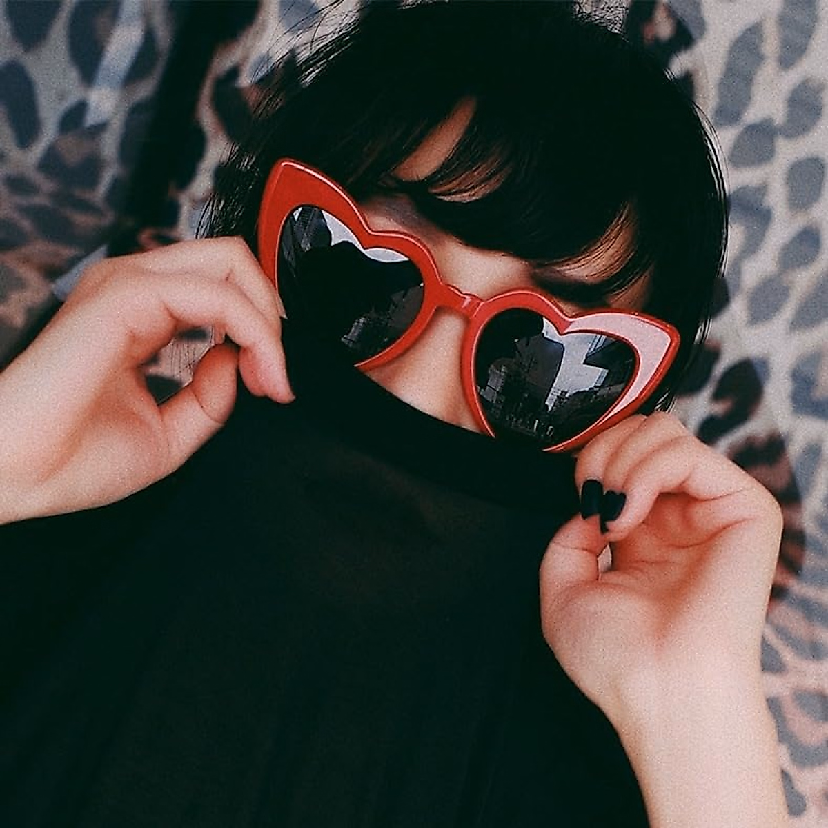 YOSHYA Clout Goggle Heart Sunglasses Vintage Cat Eye Mod Style Retro Kurt Cobain Glasses (Red Grey)