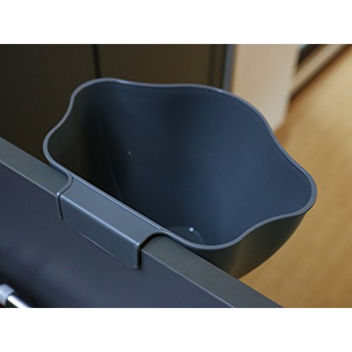 NEED&NEED Kitchen Sink Garbage Basket Multi-Functional Hanging Trash Can Scraps Containers Organizer Countertop Basket Ivory & Black (Pack of 2)