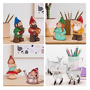 Gnome Family Dwarf Figures Whitetail Deer 9PCS Set Model Gnome Figures Forest woodland animals Figures Christmas Party Scene Decoration Tabletop Decoration Birthday Gift