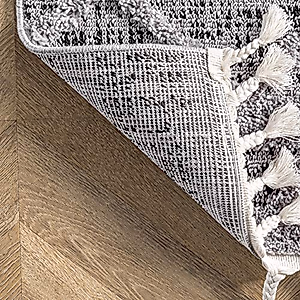 nuLOOM Dottie Soft Shaggy Textured Trellis Tassel Area Rug, 7' 10" x 11', Grey