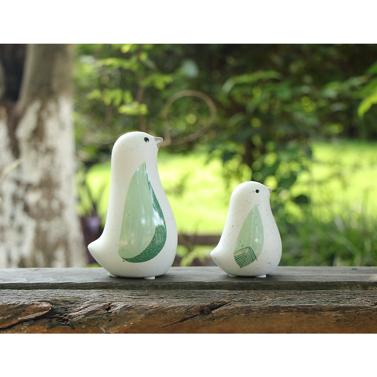 Unique Sitting Birds Figurines with Green Leaf Wings , Animal Statues, Home Garden Décor Tabletop Ornament A (Set of 2)