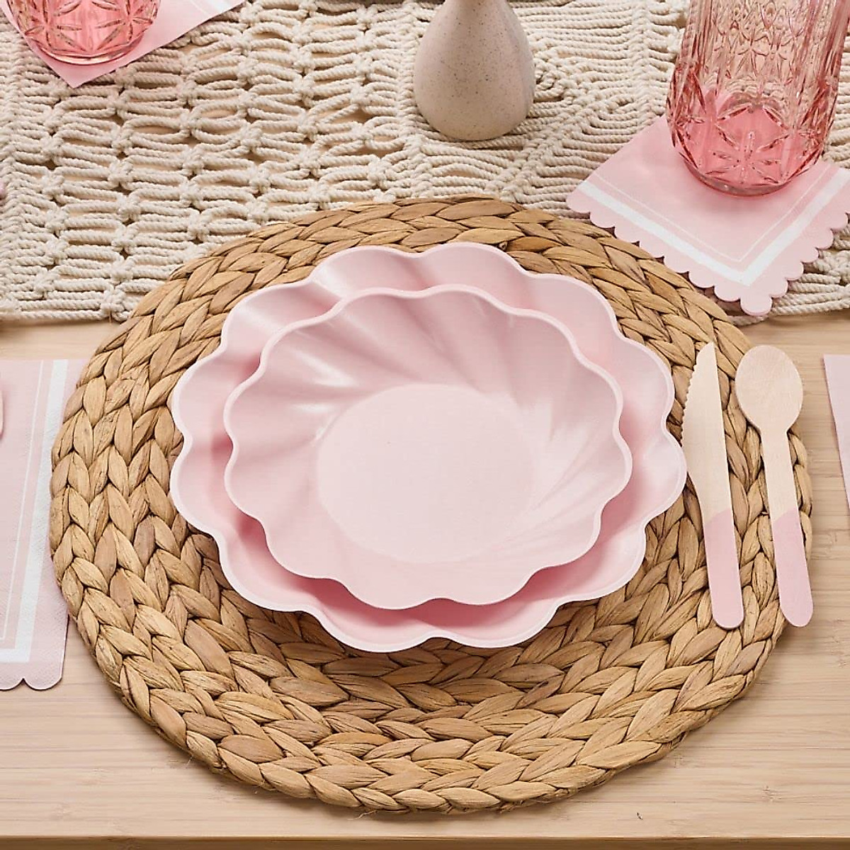 Sophistiplate Eco-Friendly Compostable Dinner Plates - Made of Bamboo Wood Fiber, and Sugarcane- Biodegradable and Disposable Party Plates- Sturdy & Heavy Duty - Pack of 16