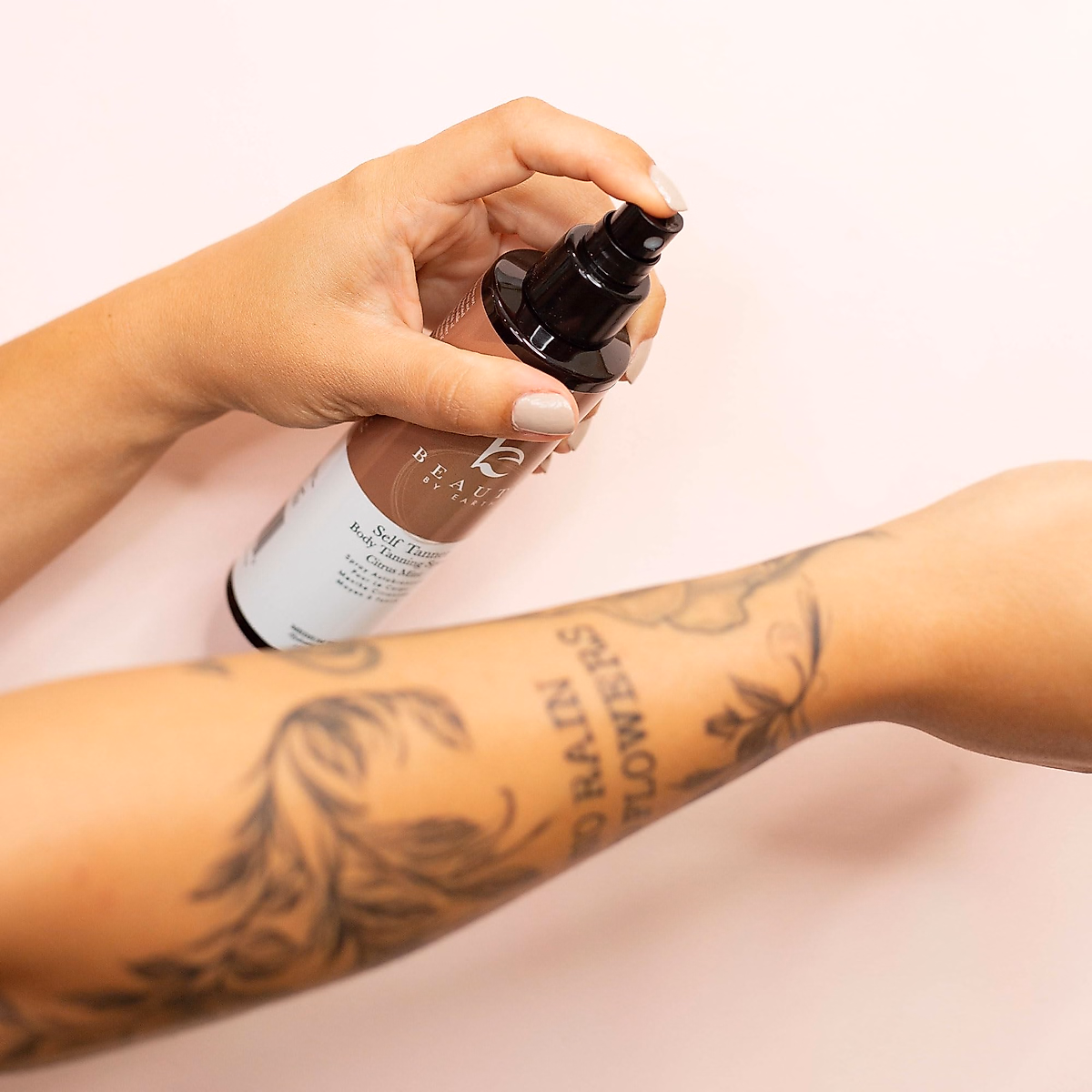 Self Tanner Spray - USA Made with Natural & Organic Ingredients, Fast Drying Spray Tan for Pale Skin, Non Toxic Gradual Tanning Spray, Sunless Tanning Water for Women & Men, Medium to Dark