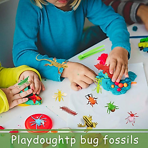 Auihiay 58 Pieces Plastic Insects Toys Assorted Play Bugs Toddler Bug Toys with Plastic Tweezers for Kids Education Insect Themed Party