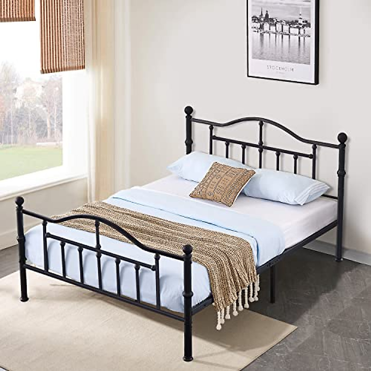 VECELO Queen Size Bed Frame Metal Platform Mattress Foundation/Box Spring Replacement，with Headboard & Footboard/Easy Assemble,Black