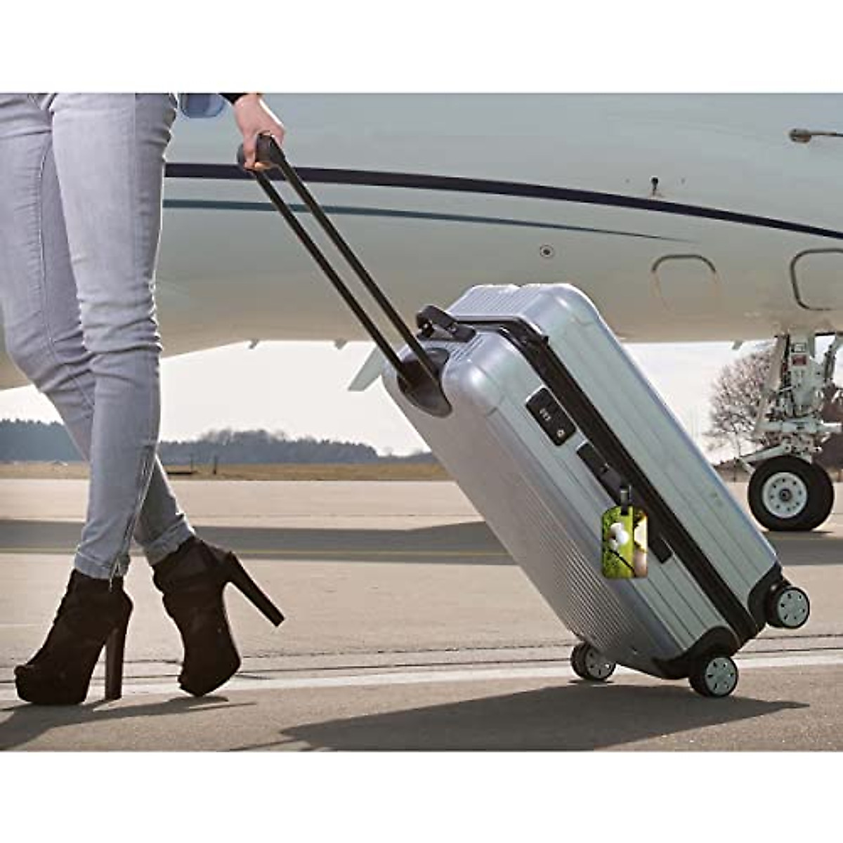 Zoczos Golf Club and Ball Suitcase Identify Labels Green Grass Sports Training Golf Player Luggage Tags with Sturdy Buckle Straps Privacy Flap for Women Men Boys Girls, 1 Pack