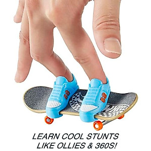 Hot Wheels Skate - Tricked Out Pack - Exclusive Board and Shoes (HGT85)