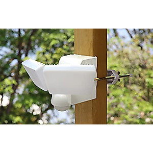 IQ America LB1880WH Motion Security Flood Light, Battery Operated Motion Sensor, 800 Lumen LED, Wall or Eave Soffitt Universal Mount Indoor Outdoor Closet Shed Attic Workshop Garage Grill Light WH