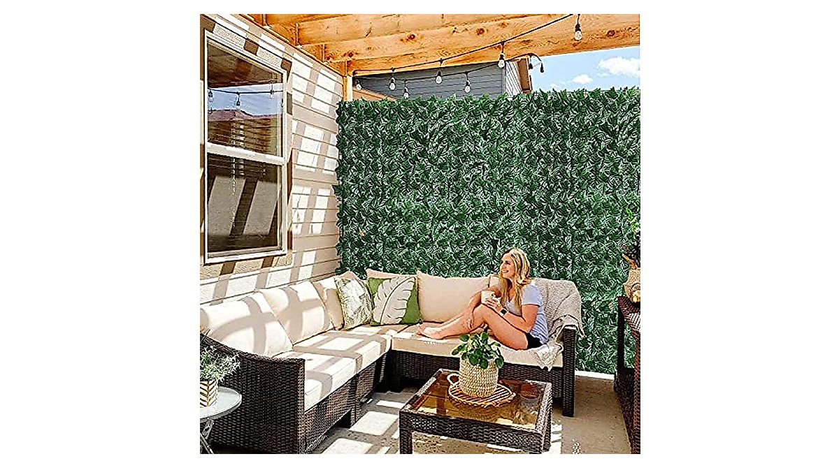 Expandable Faux Privacy Fence | Natural-Looking Garden Privacy Screen