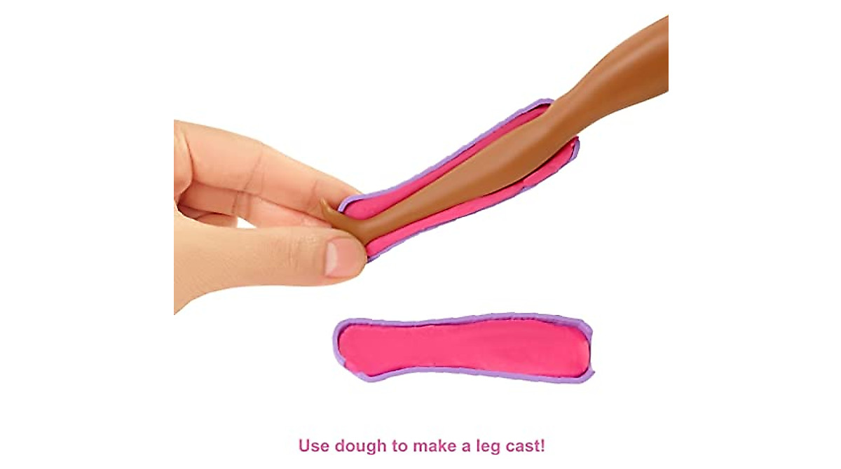Barbie Fast Cast Clinic Playset - Doctor Doll & Accessories