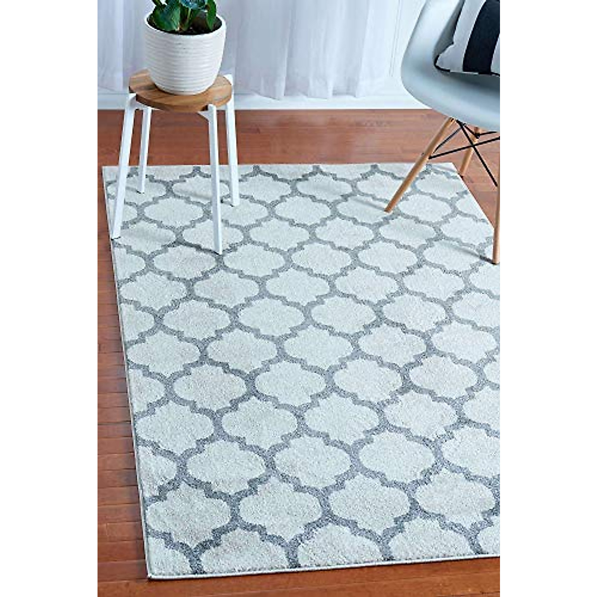 Unique Loom Trellis Collection Modern Morroccan Inspired with Lattice Design Area Rug, Rectangular 4' 1" x 6' 1", Beige and Gray/Gray