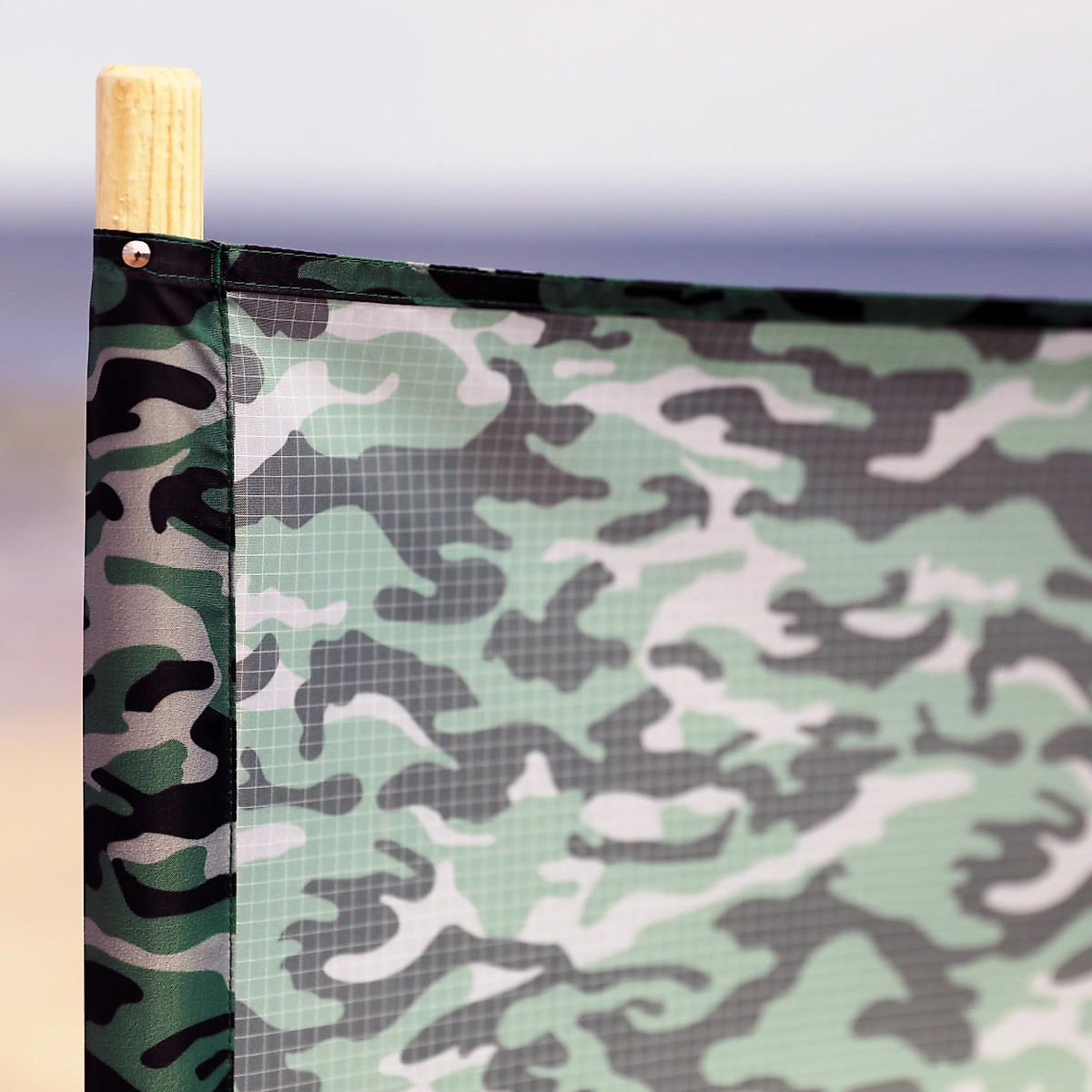 erda Forest Camo Pro Beach Recycled Polyester Rip-Stop 20 ft Lightweight Windscreen, Privacy Screen, Wind Blocker, Free Matching Shoulder Bag