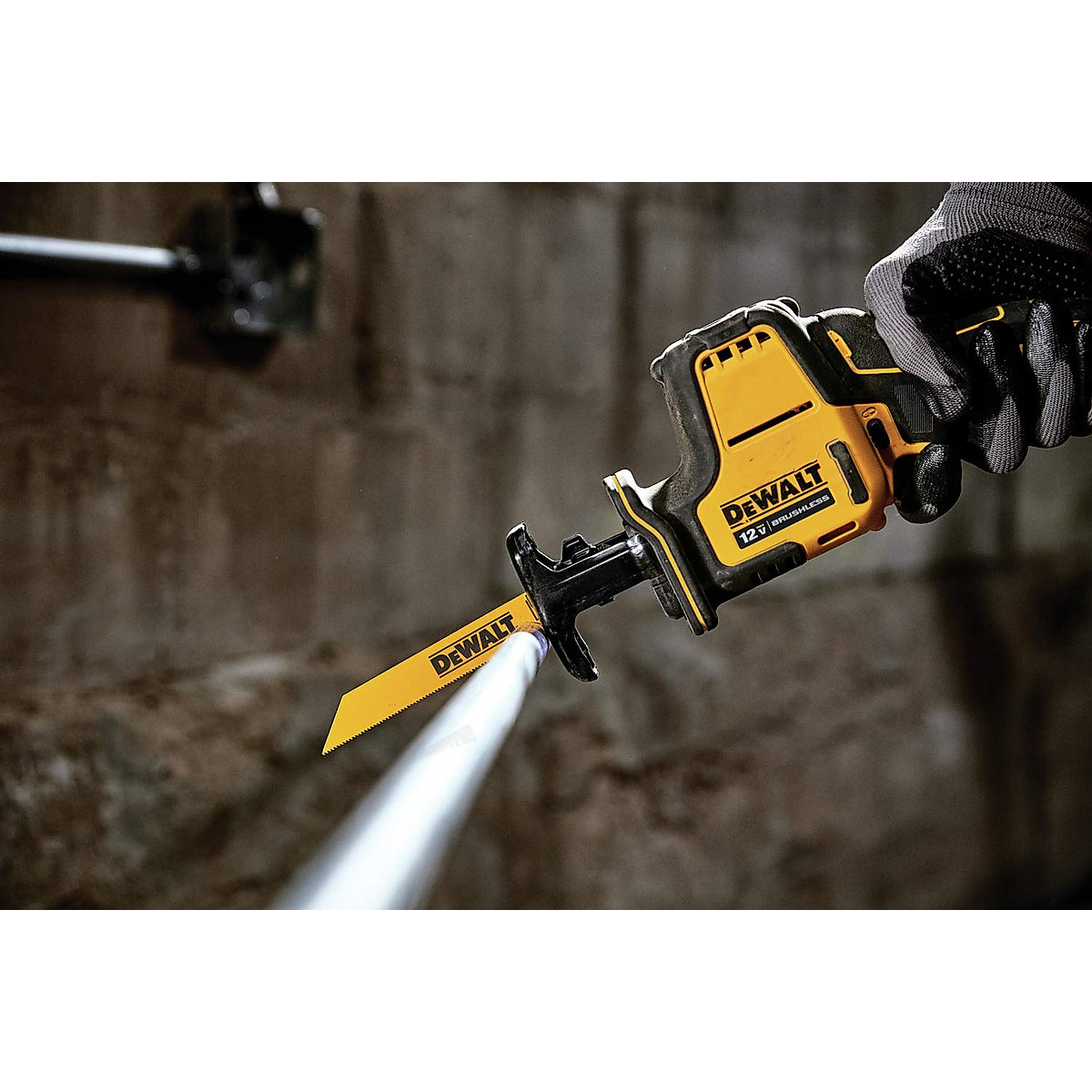 DEWALT XTREME 12V MAX* Reciprocating Saw, One-Handed, Cordless Kit (DCS312G1)
