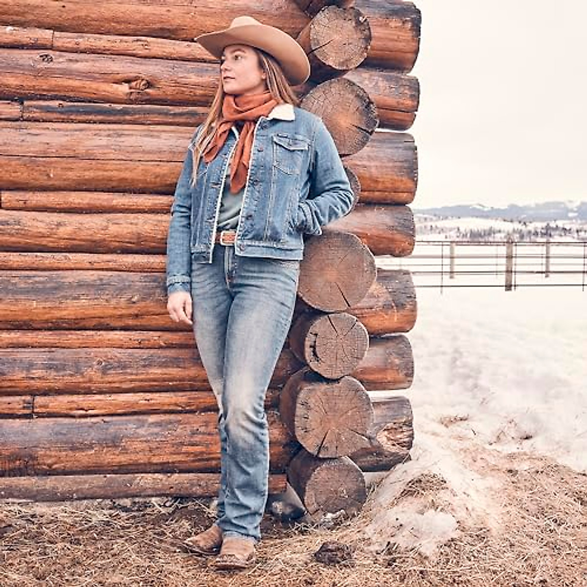 Wrangler Womens Q-Baby Mid Rise Boot Cut Ultimate Riding Jean, White Storm, 5-32