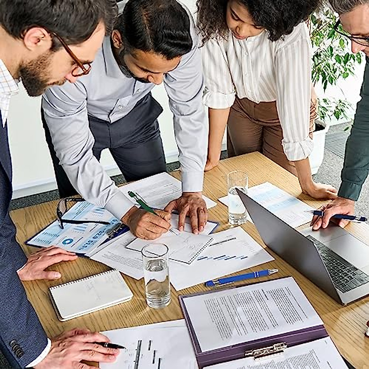 EOOUT 12pcs Ballpoint Pen with Stylus Tip, Soft Touch Click Metal Pen, Stylus Pen for Touch Screens, 1.0 mm Black Ink 12 Colors