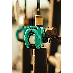 13 FISHING - Modus TX2 Baitcast Reel - 7.3:1 Gear Ratio - Right Hand Retrieve (Salt+Fresh) - MODTX2-7.3-RH, Seafoam Green