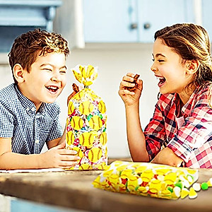 Outus 100 Pieces Softball Party Cello Bags Cellophane Softball Treat Bags Softball Goody Gift Treat Bags with 200 Gold Twist Ties for Birthday Favors Party Supply Bags Goody Favor Bags (Transparent)